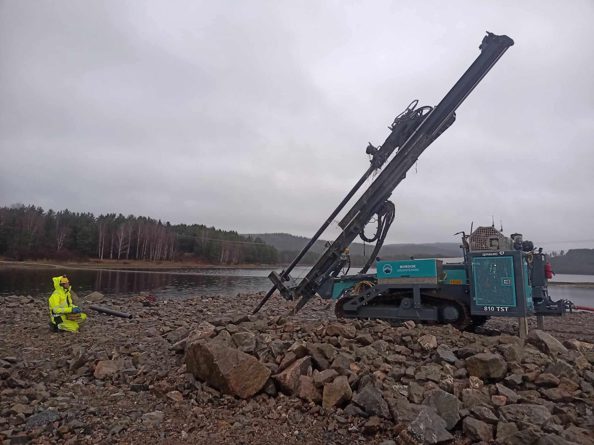 Nordisk Grunnteknikk sikrer presisjon i krevende terreng ved Selåsvatn ...